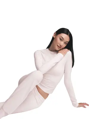 SKIMS Long Sleeve T-Shirt Barely Pink