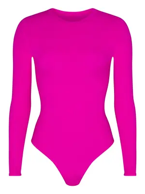 SKIMS Fits Everybody Long Sleeve Crew Neck Bodysuit Fuchsia
