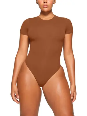SKIMS SKIMS Fits Everybody Short Sleeve Bodysuit Bronze