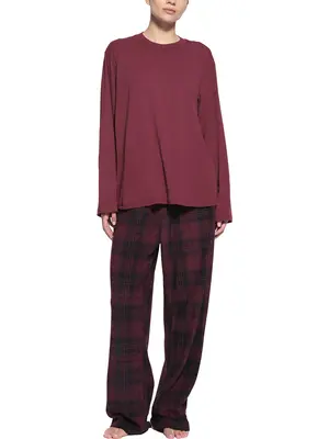 SKIMS Boyfriend Long Sleeve T-Shirt Wine