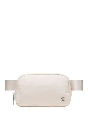 Lululemon Everywhere Belt Bag 1l - Light Ivory/silver