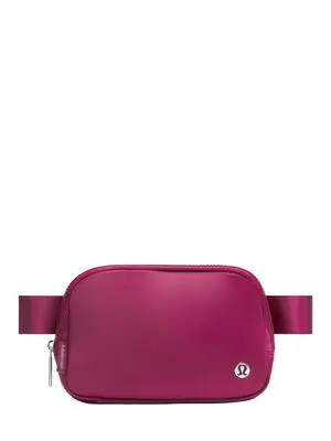 Lululemon Everywhere Belt Bag 1l - Raspberry Rave/silver