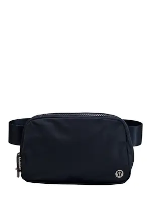 Lululemon Everywhere Belt Bag 1L True Navy