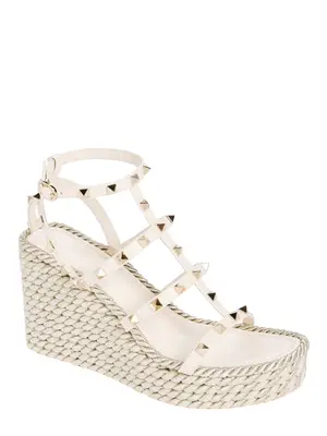 Valentino Garavani Rockstud Torchon Wedge Sandal - Light Ivory