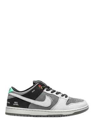 Nike Dunk Low Pro Iso Vx1000 Sneakers - Grey