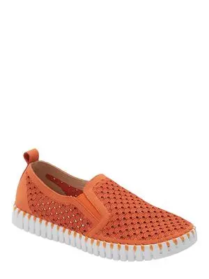 ILSE JACOBSEN Ilse Jacobsen Tulip Perforated Slip-On Sneaker Camelia