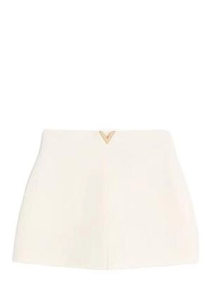 Valentino Garavani Crepe Couture Shorts With V Gold Detail - Ivory