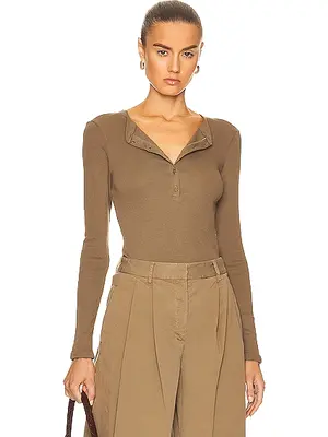NILI LOTAN NILI LOTAN Jordan Henley Tee Bark