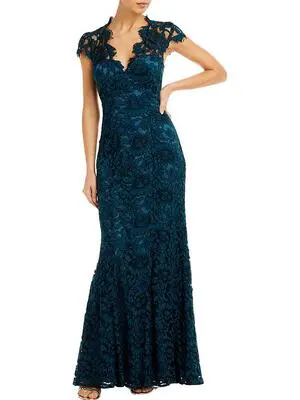 Eliza J Scalloped-Edge Lace Gown Peacock