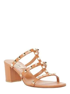 Valentino Garavani Valentino Garavani Rockstud Block Heel Slide Sandals Beige