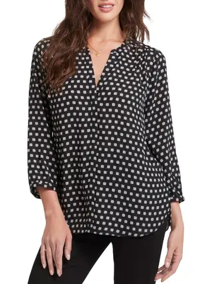 NYDJ NYDJ Pintuck Blouse Pearl Medallion