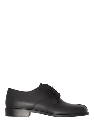 MAISON MARGIELA Tabi Lace-up Brogues - Black