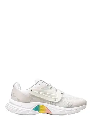 Nike Nike Alphina 5000 Low-Top Sneakers Neutrals