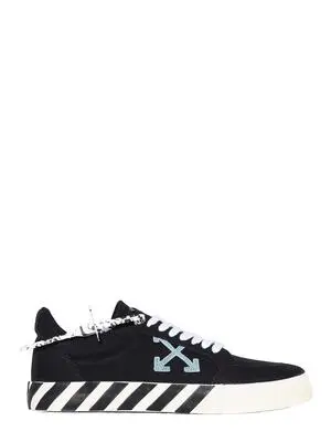 Off-White Vulcanized Low-top Sneakers - Black