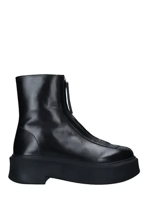THE ROW Zipped Leather Ankle Boots - Black
