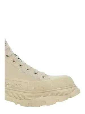Alexander McQueen Alexander McQueen Tread Slick Lace-Up Boots Neutrals