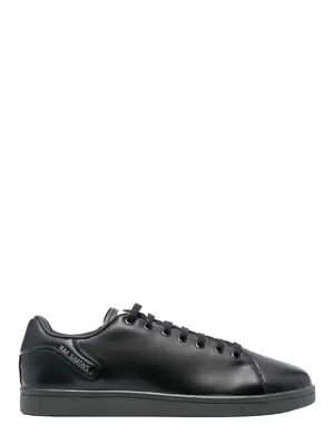 Raf Simons Round-toe Low-top Sneakers - Black