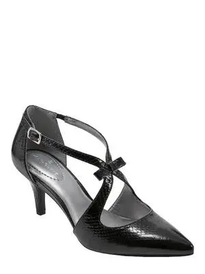 Bandolino Bandolino Zeffer Kitten Heel Pump Black Embossed