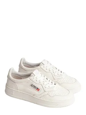 AUTRY AUTRY Medalist Low Top Sneakers Goat White