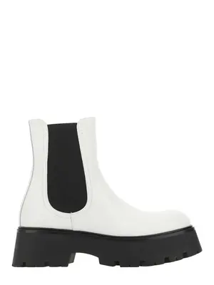 Alexander McQueen Chunky-sole Leather Boots - White