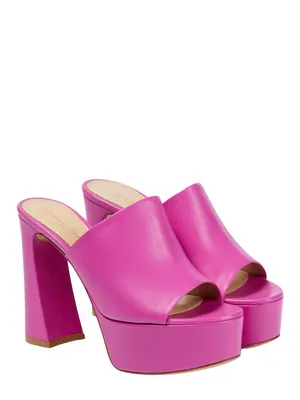 GIANVITO ROSSI Holly Leather Platform Mules - Pink
