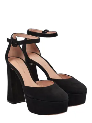 GIANVITO ROSSI Holly D'orsay Pumps - Black