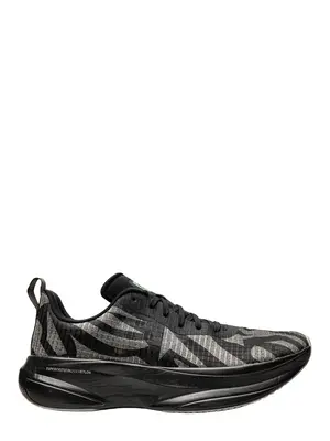 BRAND BLACK Kaiju Low-top Sneakers - Black