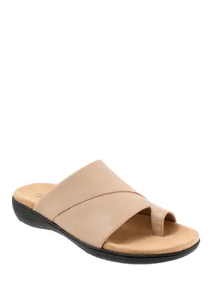 Trotters Trotters Regina Leather Slide Sandal Beige