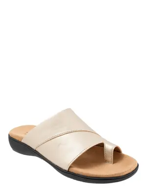 Trotters Trotters Regina Leather Slide Sandal Gold Metallic
