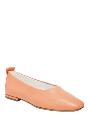 Franco Sarto Franco Sarto Vana Flat Coral