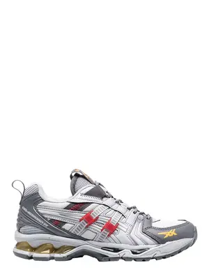 Asics Low Top Sneakers - Grey