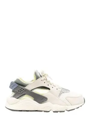 Nike Huarache Low-Top Sneakers Neutrals