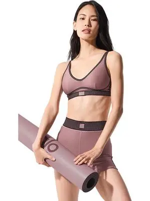 Alo Yoga Airlift Line Up Bra - Smoky Quartz