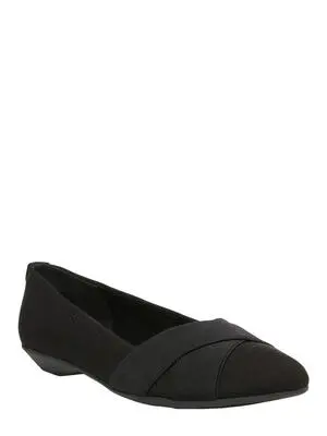 Anne Klein Oalise Pointed Toe Flat - Black/black Fabric