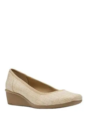 Anne Klein Wedge Pump Raffia