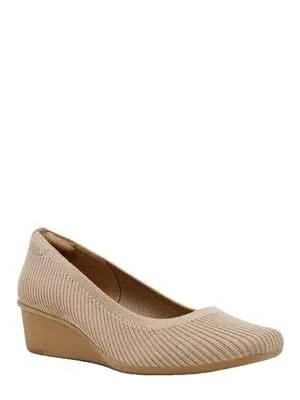 Anne Klein Wedge Pump - Tan Knit