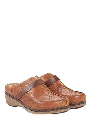Pikolinos Granada Floral Embossed Clogs - Brandy