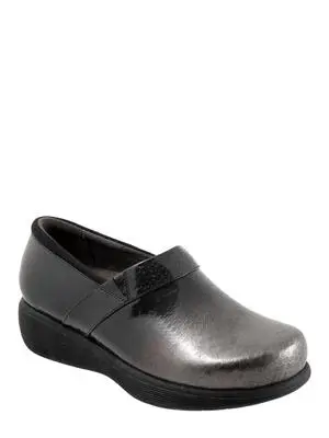 Softwalk Meredith Clog - Black Embossed Patent