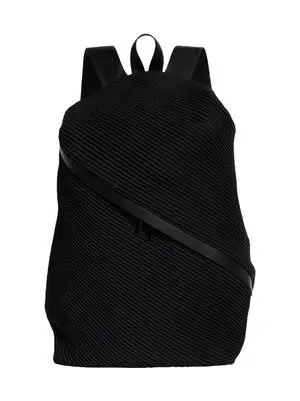 Issey Miyake Bias Pleated Backpack - Black