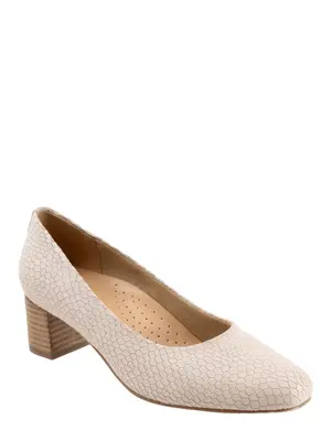 Trotters Daria Block Heel Pumps Ivory Snake