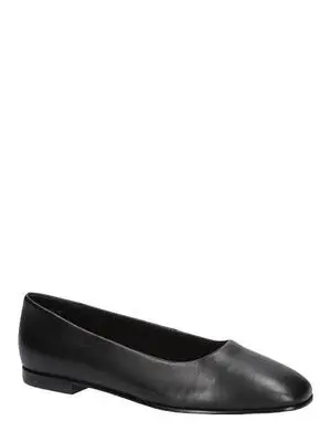 BELLA VITA Kimiko Flat - Black Leather