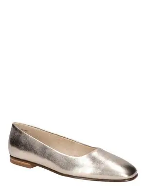 BELLA VITA Kimiko Flat - Champagne Leather