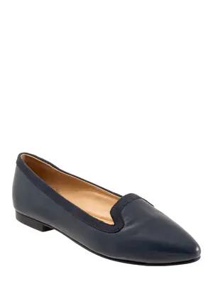 Trotters Trotters Hannah Pointed Toe Flat Navy