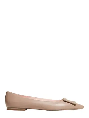 ROGER VIVIER Gommettine Leather Ballerina Flats - Beige