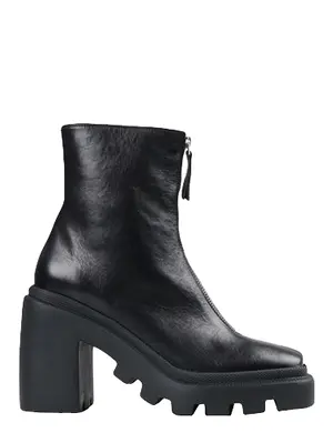 VIC MATIE VIC MATIĒ Ankle Boots Black