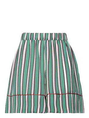 EMMA & GAIA Shorts & Bermuda Shorts - Green