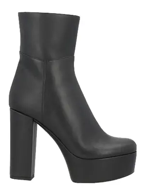 ILIO SMERALDO Ankle Boots In Soft Leather - Black