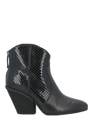 Hogan Leather Western Ankle Boots - Black