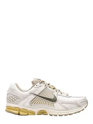Nike Zoom Vomero 5 Sneakers - Neutrals