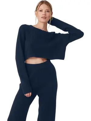 Alo Yoga Cashmere Plush Waffle Cropped Long Sleeve Top - Navy